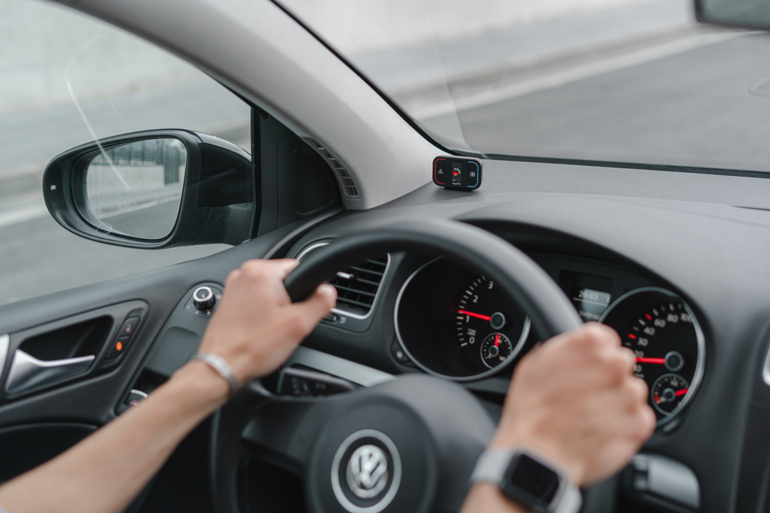 Saphe Drive Mini Verkehrsalarm - Warnt europaweit vor Radar & Gefahren