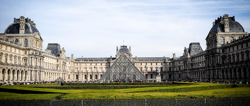 Der Louvre Paris: Geschichte, Sammlungen und Besuchertipps